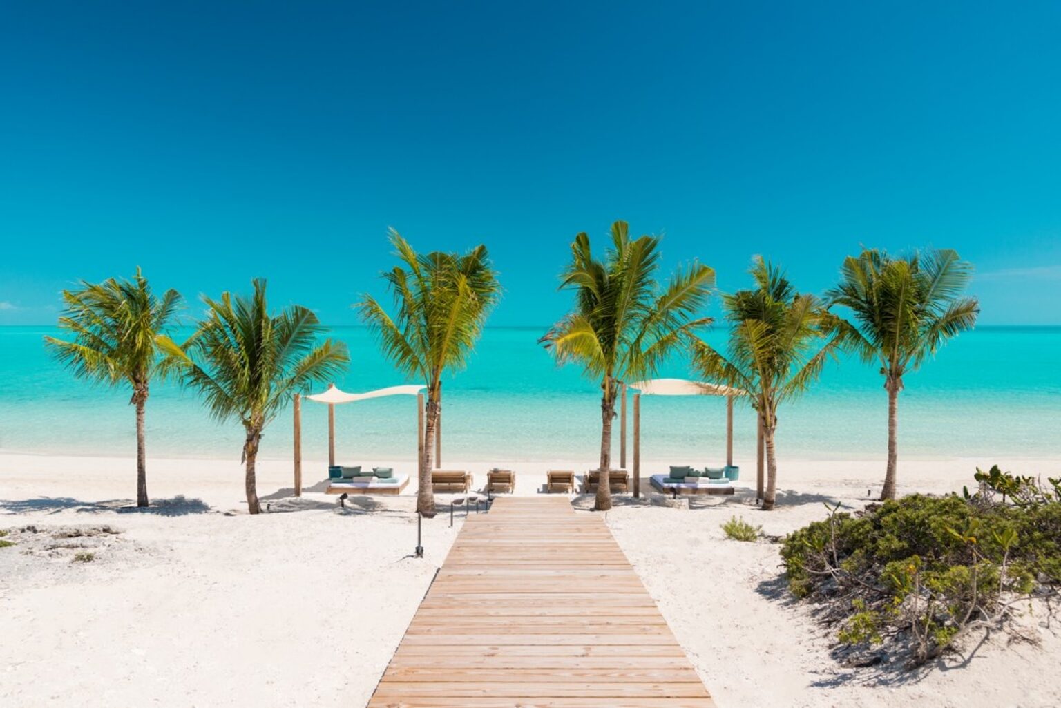 Why Long Bay Beach is the Perfect Escape in Turks and Caicos? - Just In ...